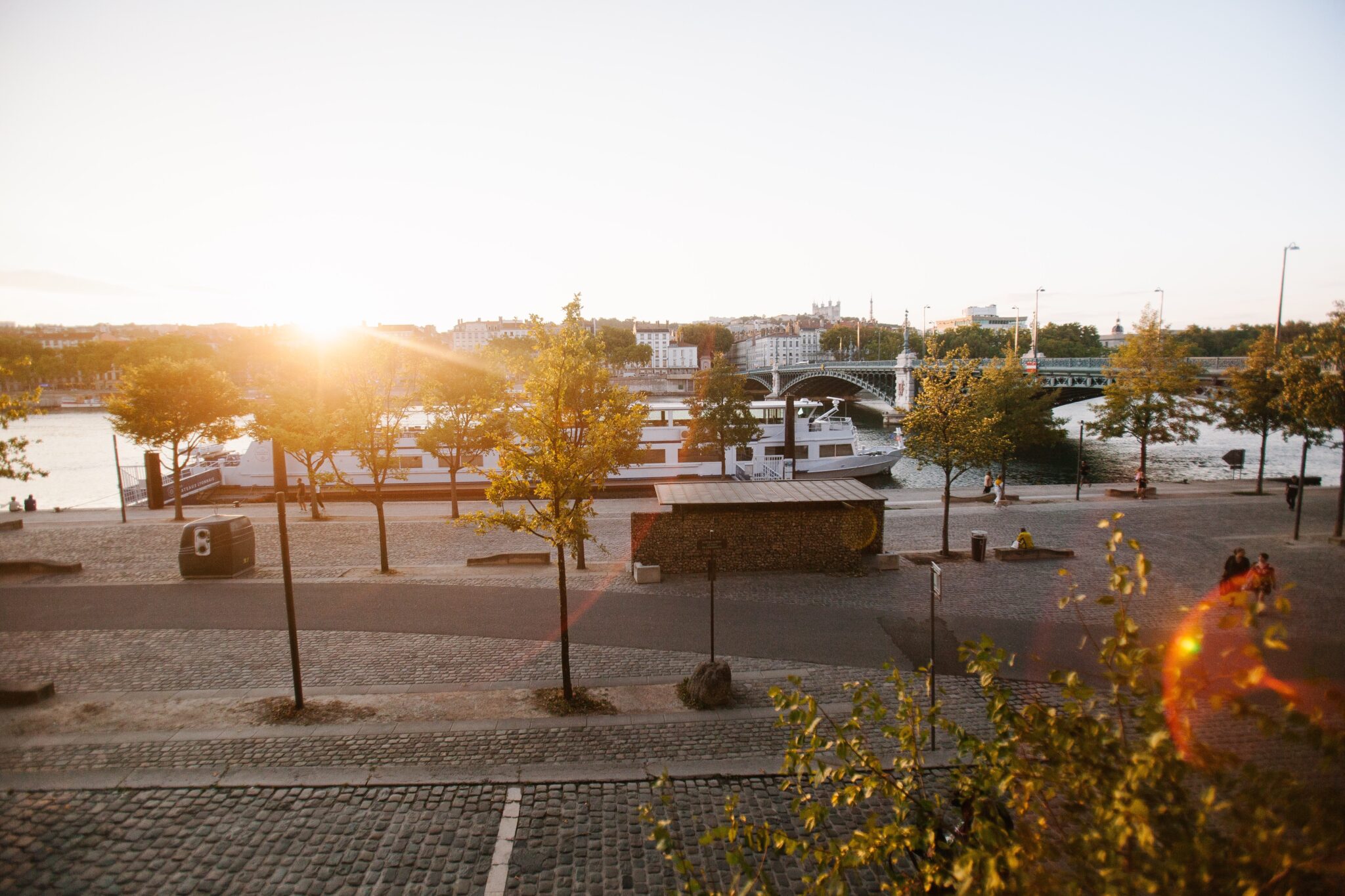 Tour Incity : Le Plus Haut Bâtiment de Lyon | Architecture & Durabilité